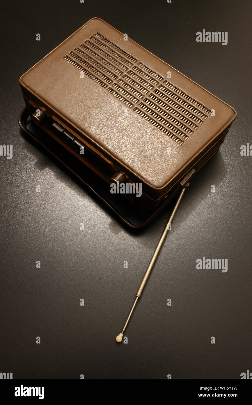 Old Radio Table High Resolution Stock Photography and Images - Alamy