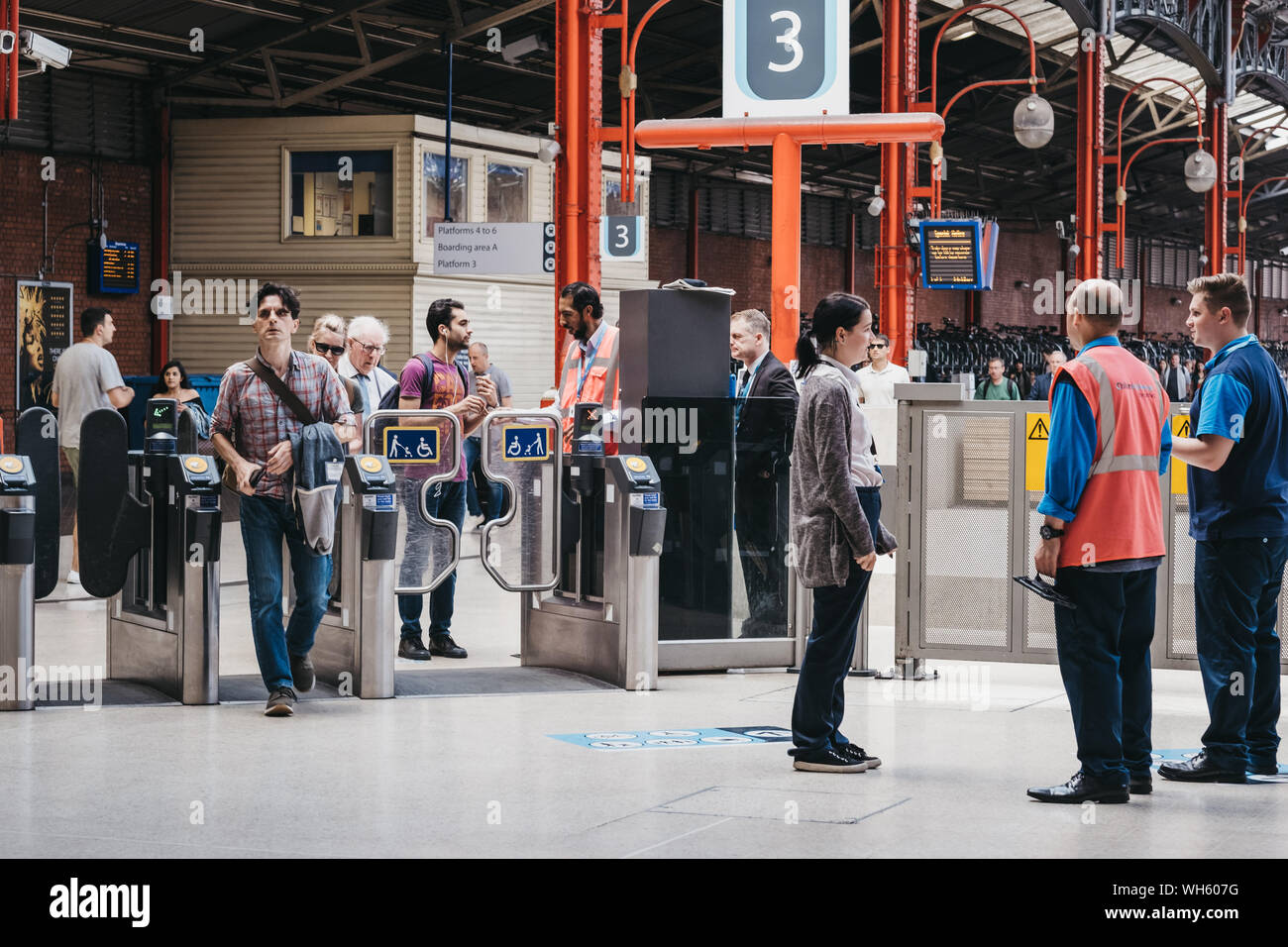 London, UK - July 18,2019:Commuters and staff inside Marylebone Station ...