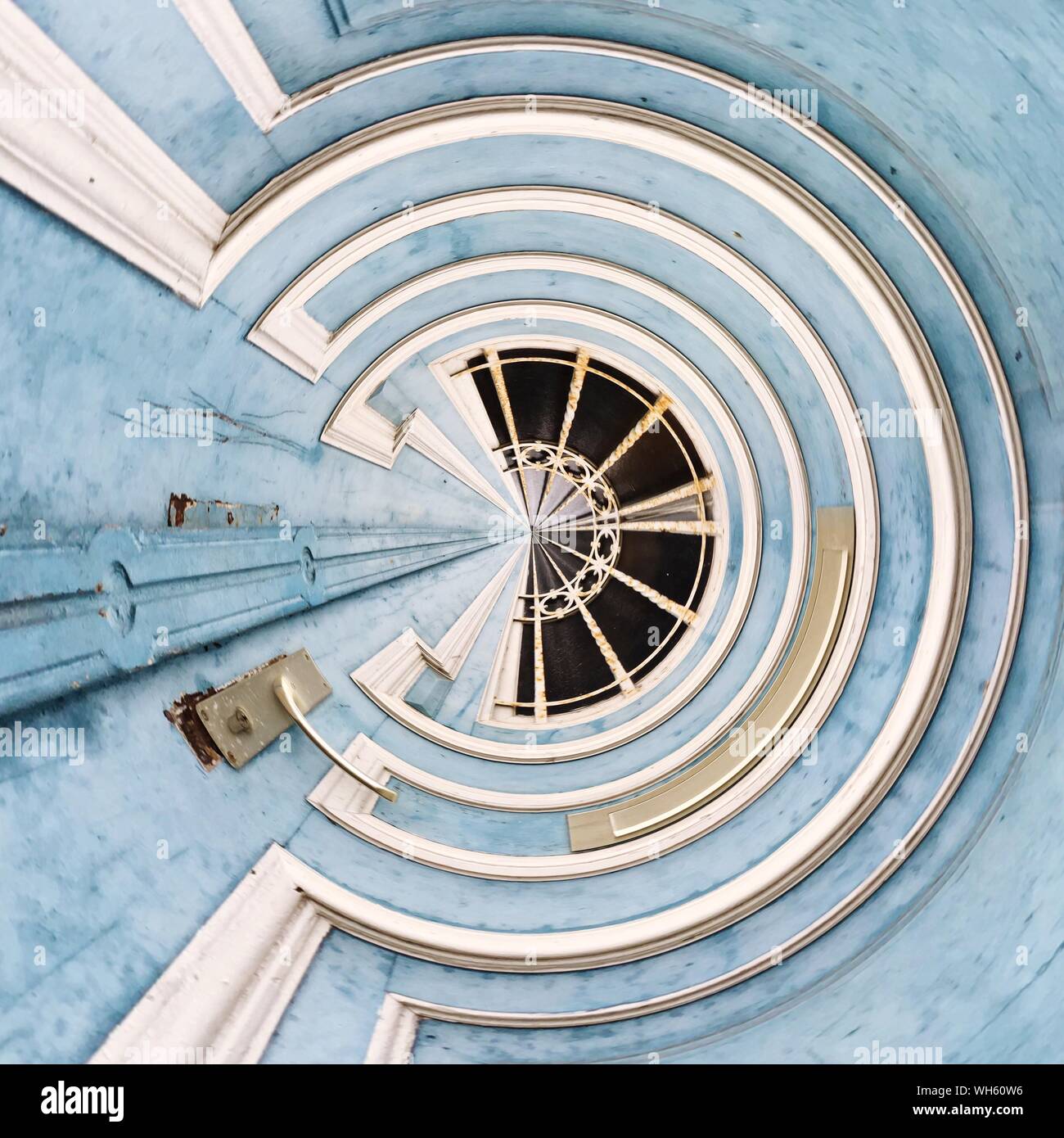 Circular ceiling feature hi-res stock photography and images - Alamy