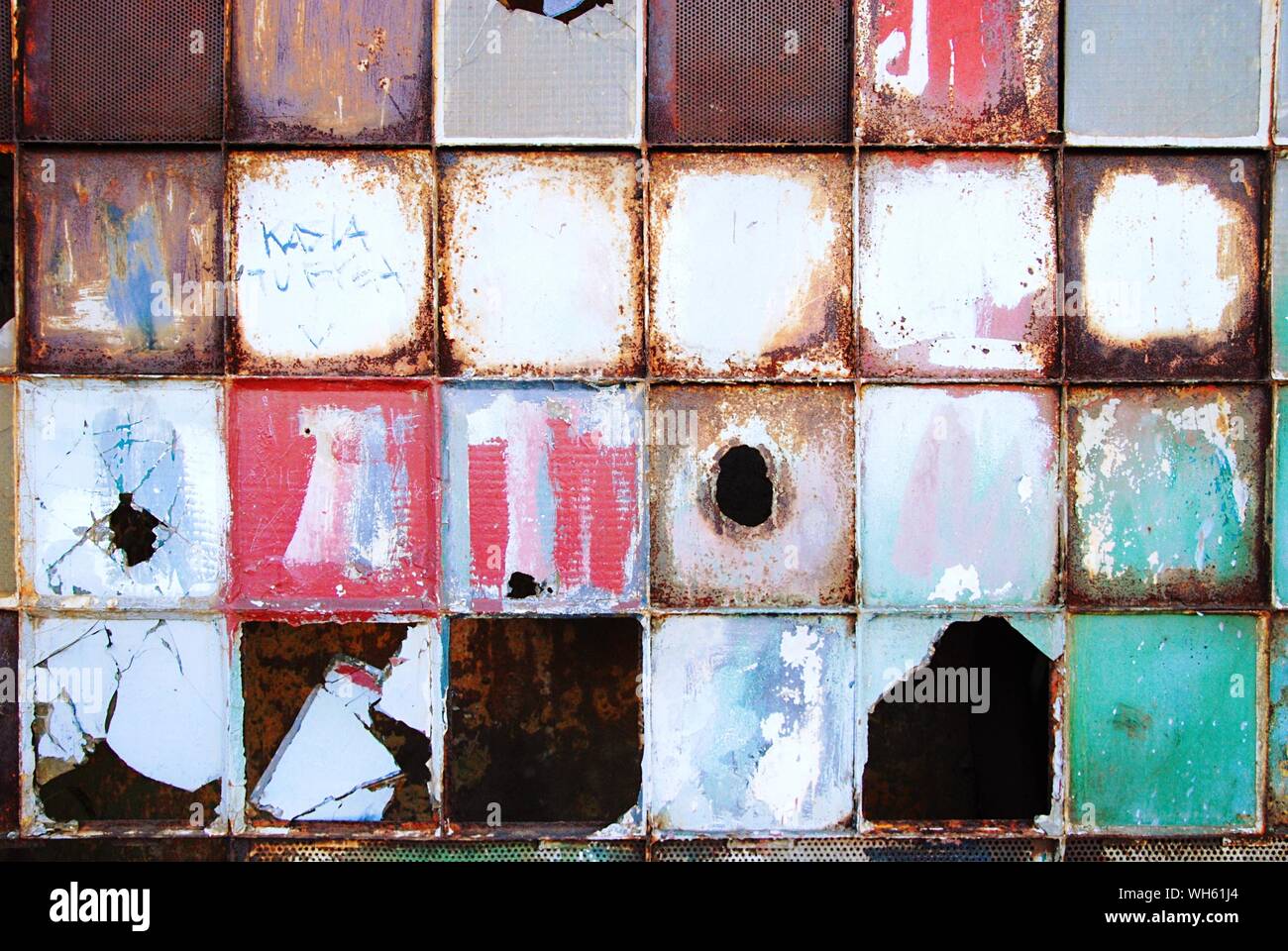 Old an rusty hi-res stock photography and images - Alamy