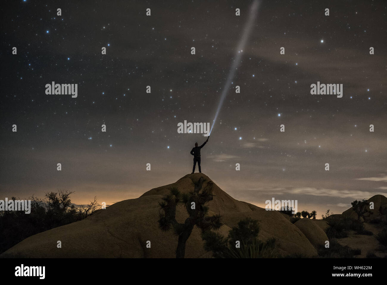 Man flashlight hi-res stock photography and images - Alamy