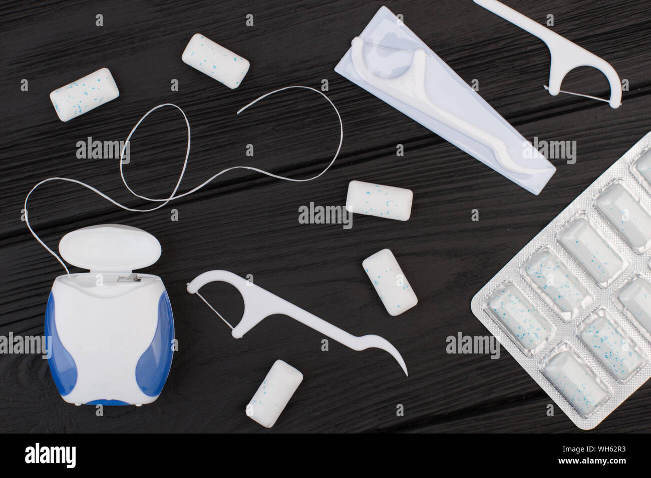 Chewing gum cleaning hi-res stock photography and images - Alamy