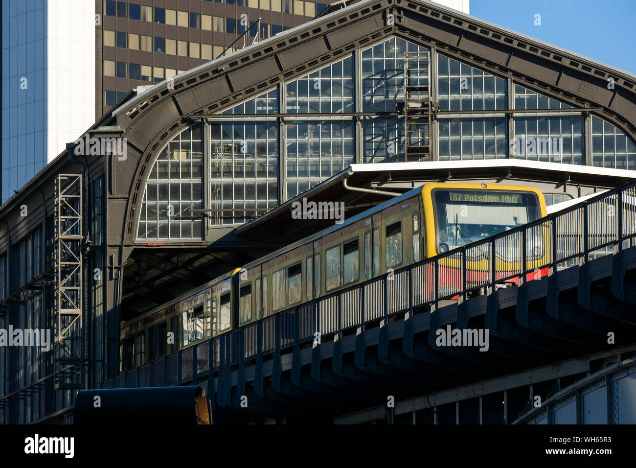 S bahn rail bridge hi-res stock photography and images - Alamy