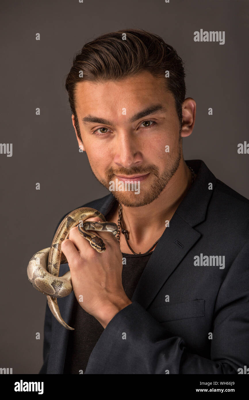 Male fashion model close up hi-res stock photography and images - Alamy