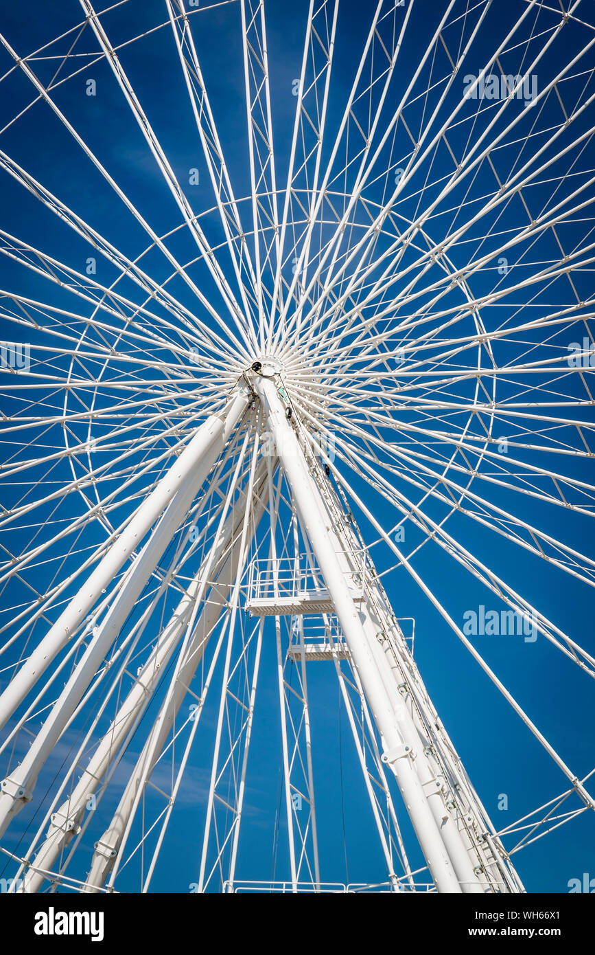 WOW - Worthing Observation Wheel, seafront attraction in Worthing, West ...