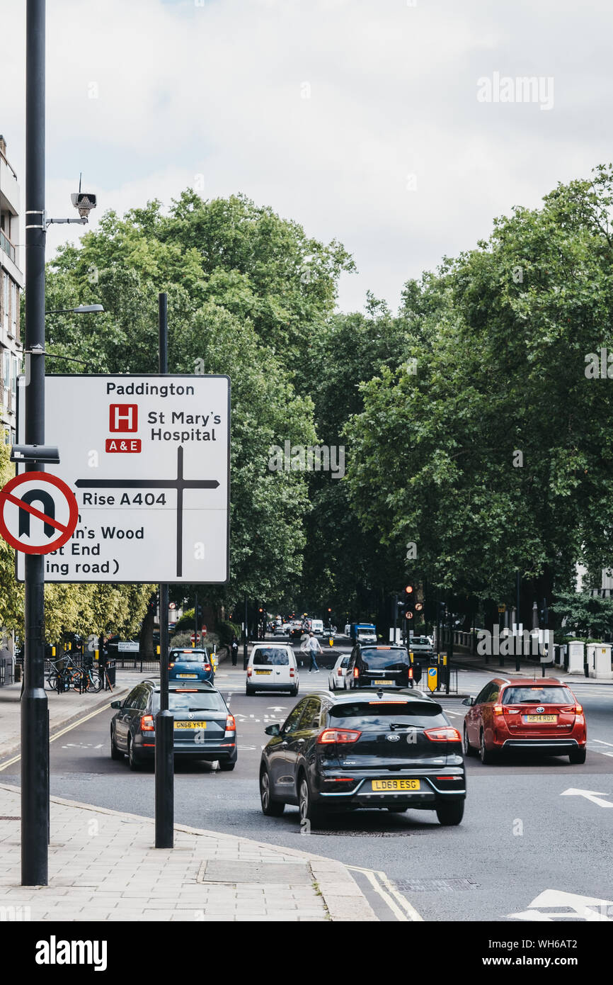 London street signs with arrows hi-res stock photography and images - Alamy