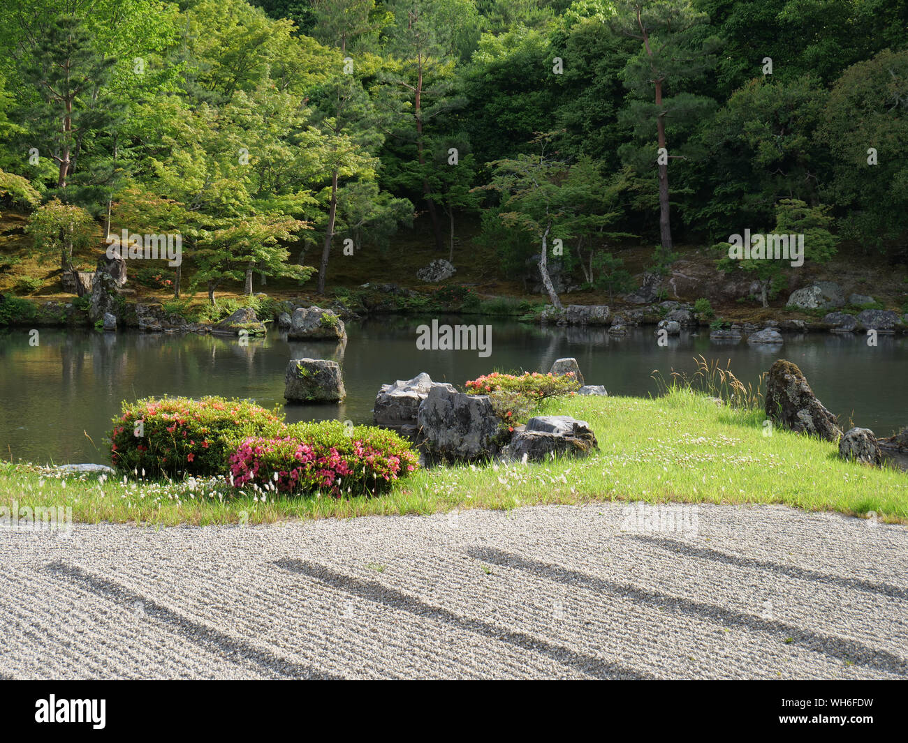 JAPAN - photo by Sean Sprague Arashiyama, Kyoto. Tenryu-ji Zen temple ...