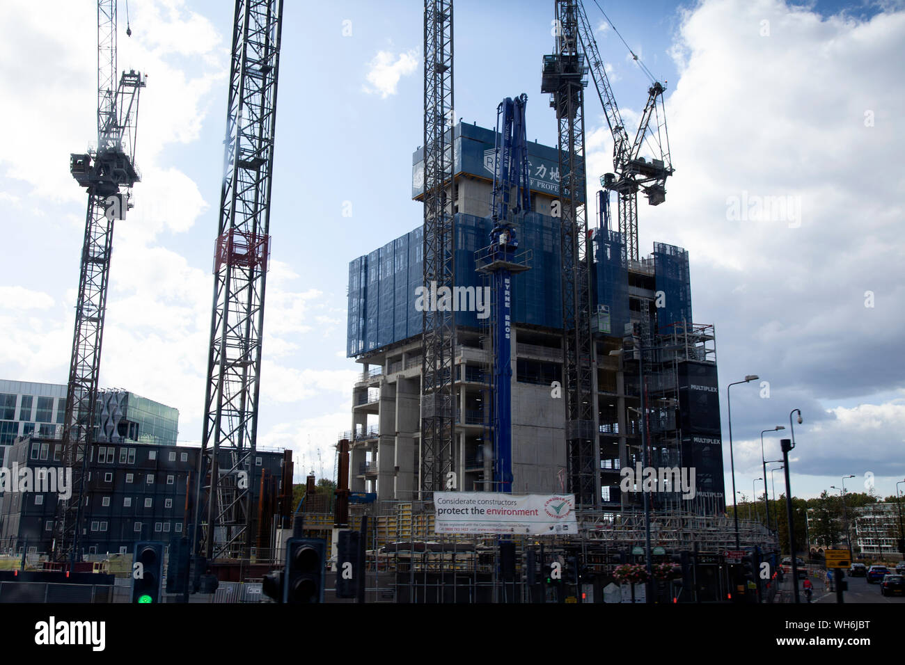 Uk vauxhall nine elms hi-res stock photography and images - Alamy