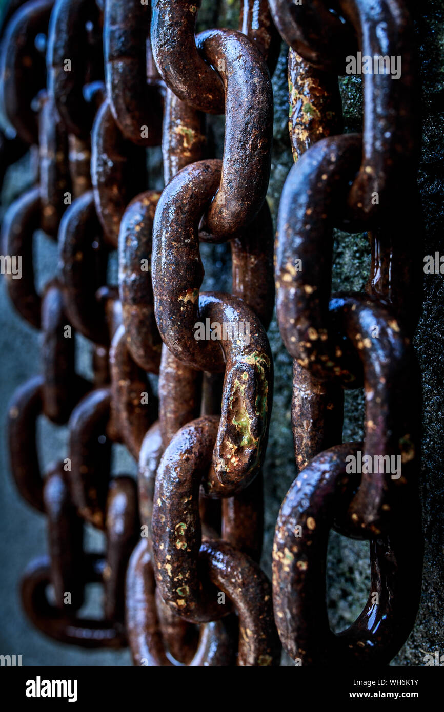 Uluru or ayers rock chains hi-res stock photography and images - Alamy