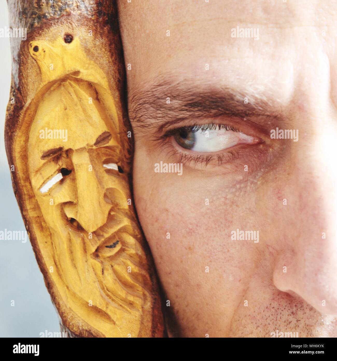 Human face wooden art and craft hi-res stock photography and images - Alamy