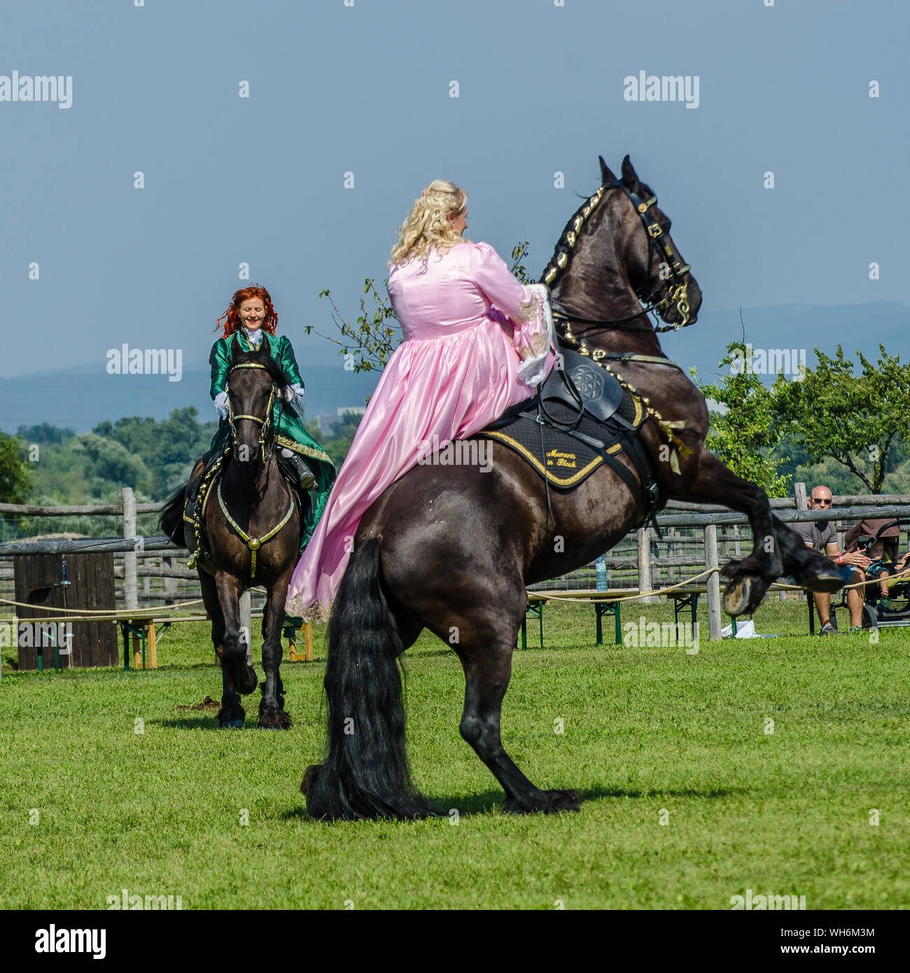 Ladies riding side saddle hi-res stock photography and images - Alamy