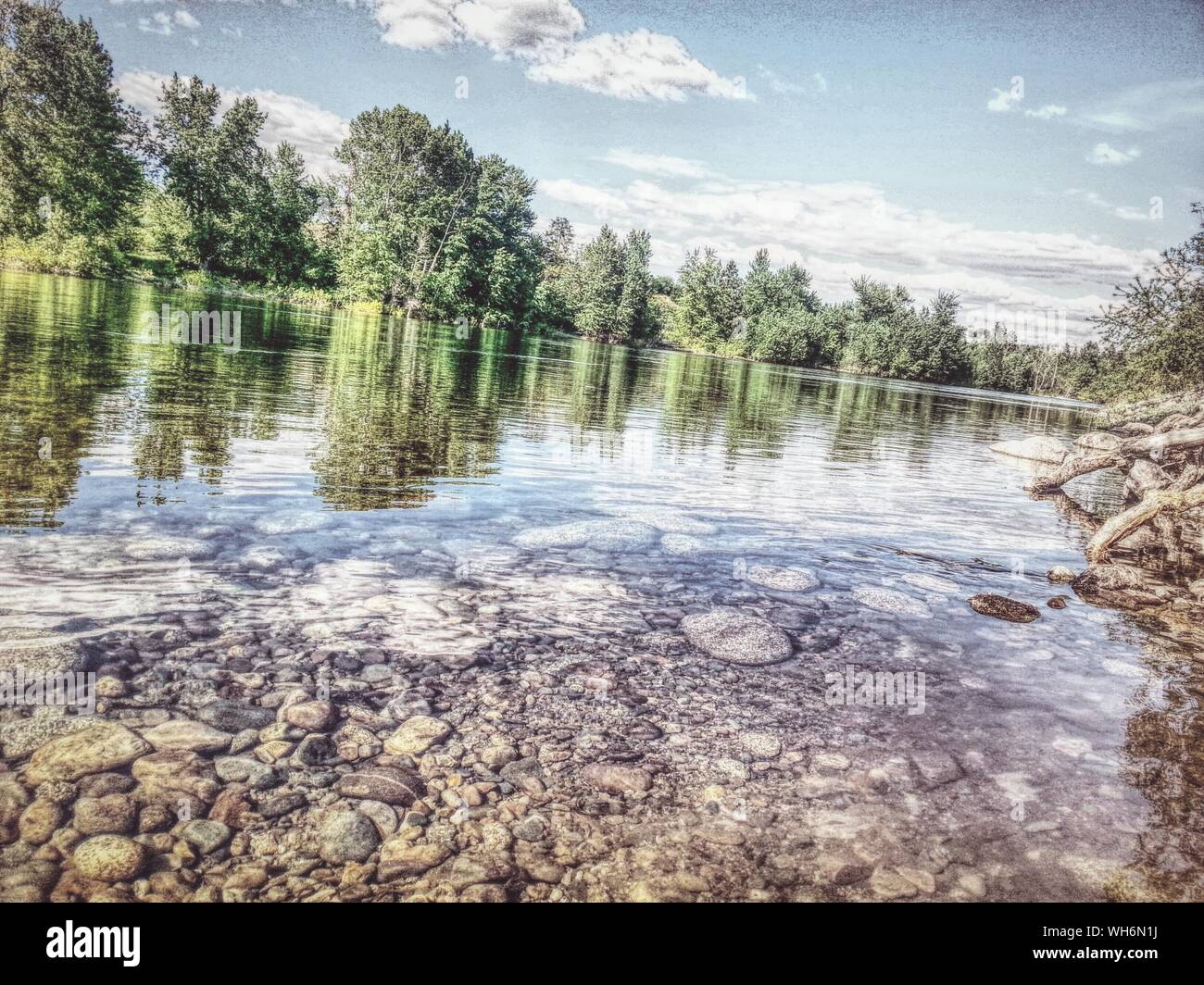 Stones in river hi-res stock photography and images - Alamy