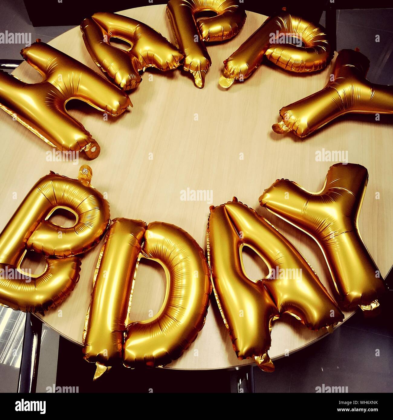 Helium balloons table hi-res stock photography and images - Alamy