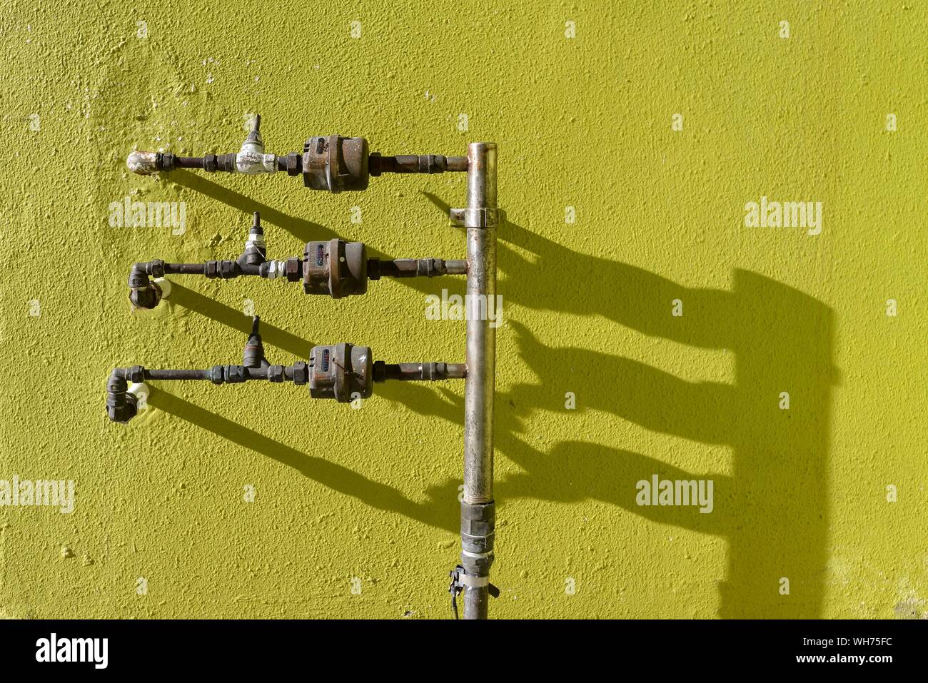 Connection of pipes hi-res stock photography and images - Alamy