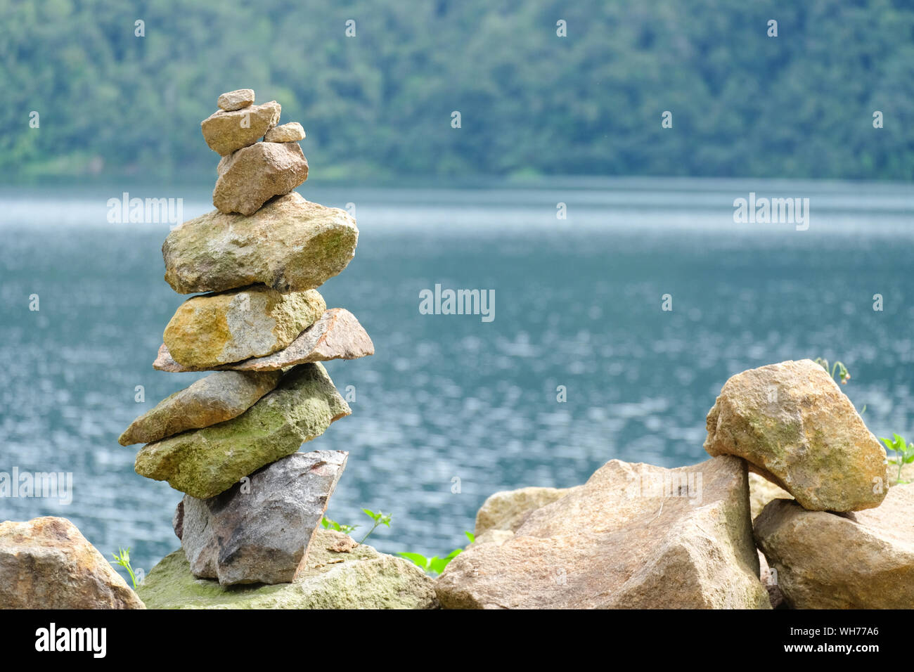 Balance rocks hi-res stock photography and images - Alamy