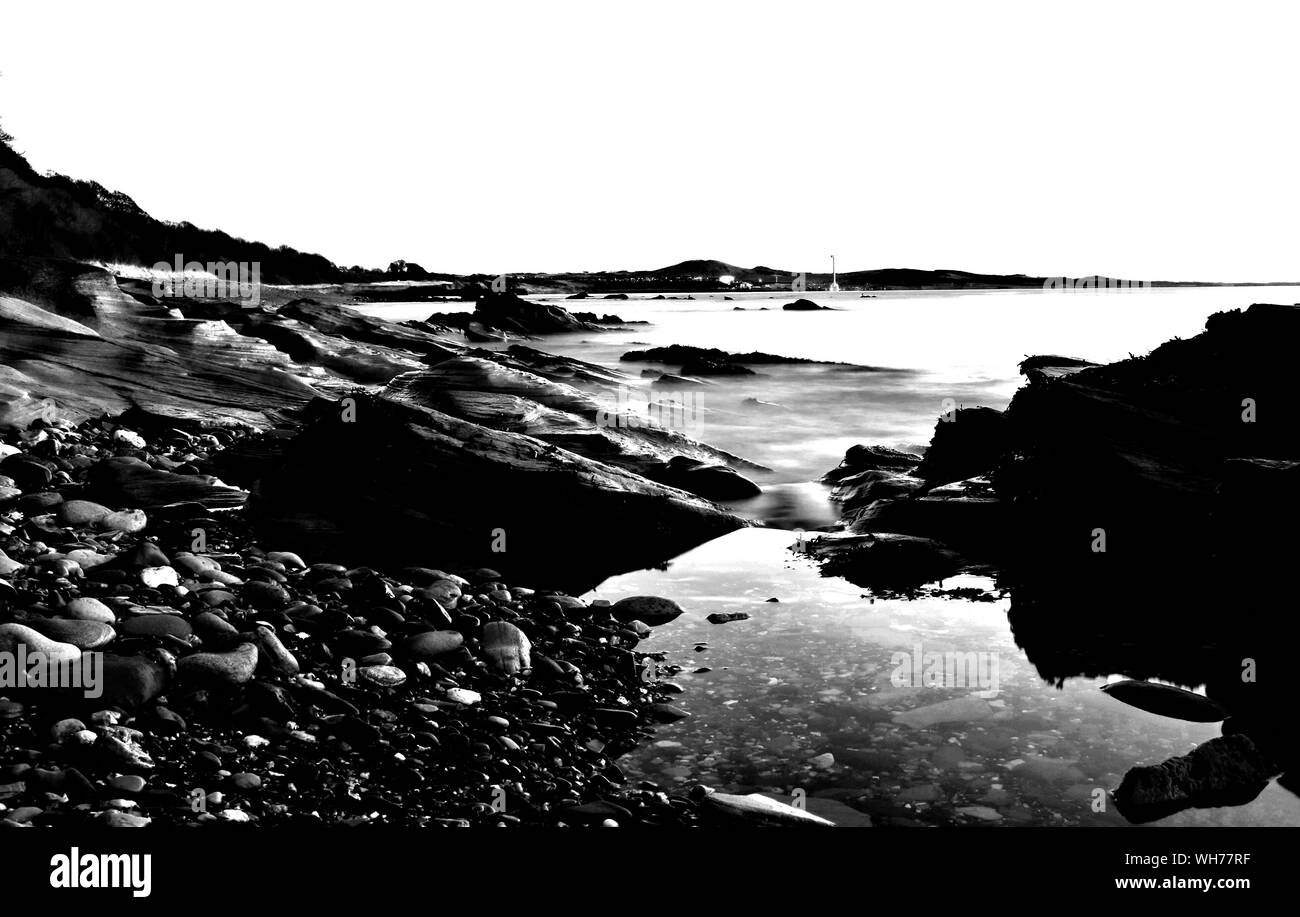 Pebbles in the water hi-res stock photography and images - Alamy