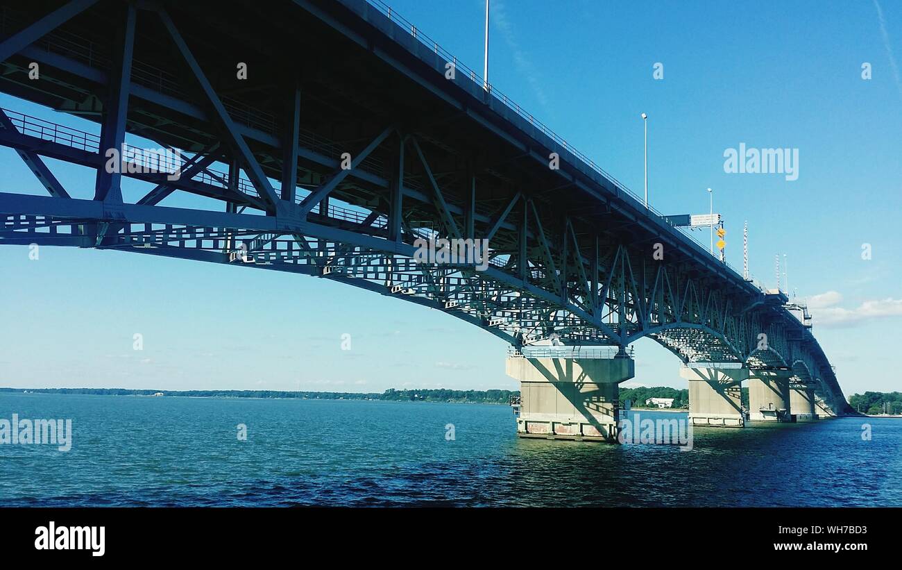 George p coleman memorial bridge hi-res stock photography and images ...