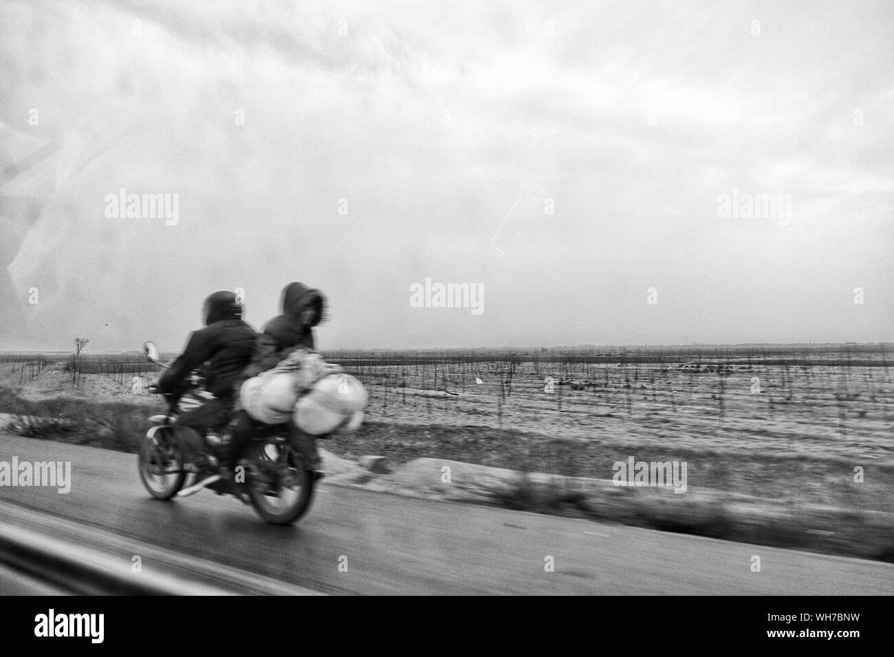Man and woman riding motorcycle hi-res stock photography and images - Alamy