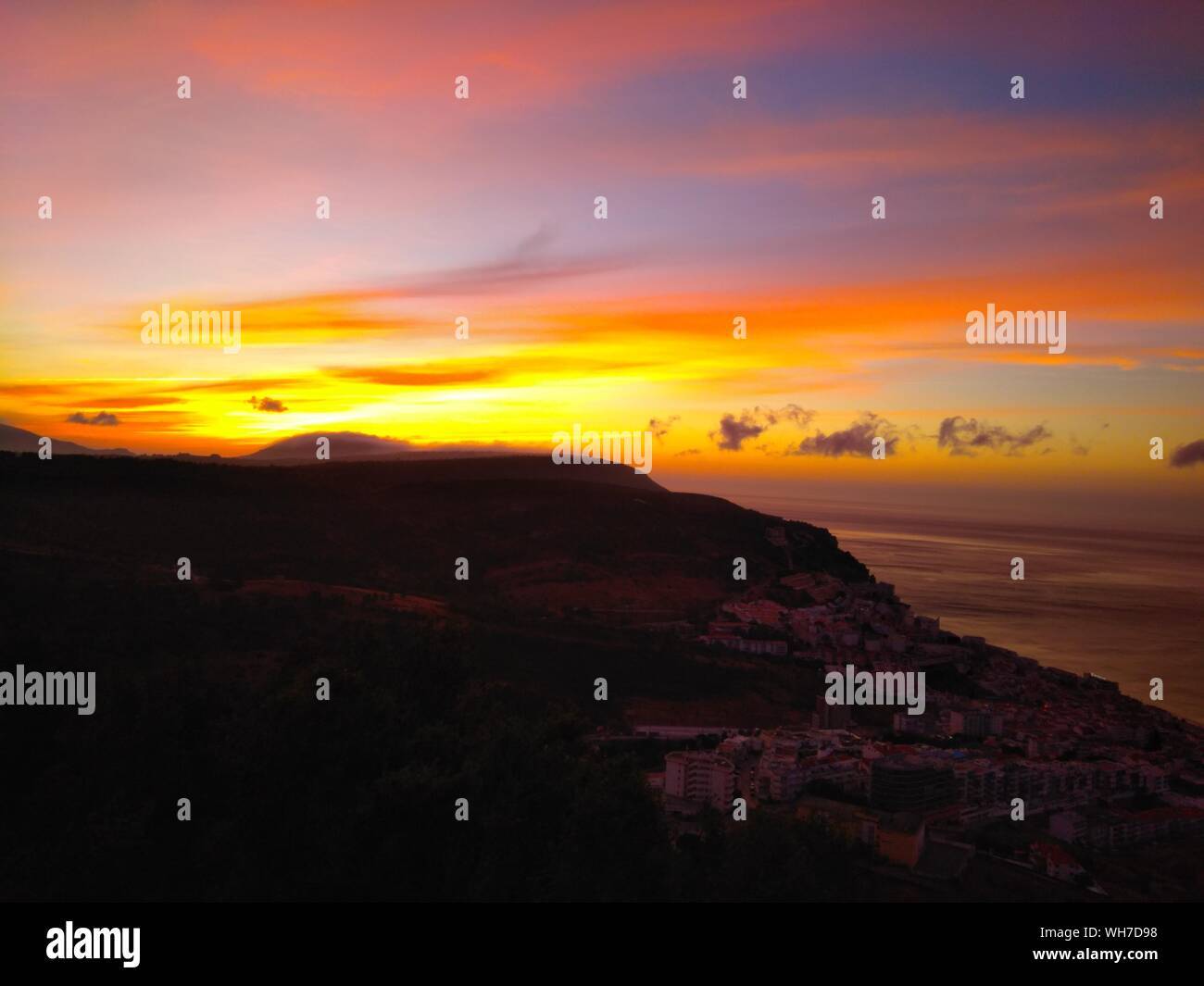 Scenery and sunset hi-res stock photography and images - Alamy