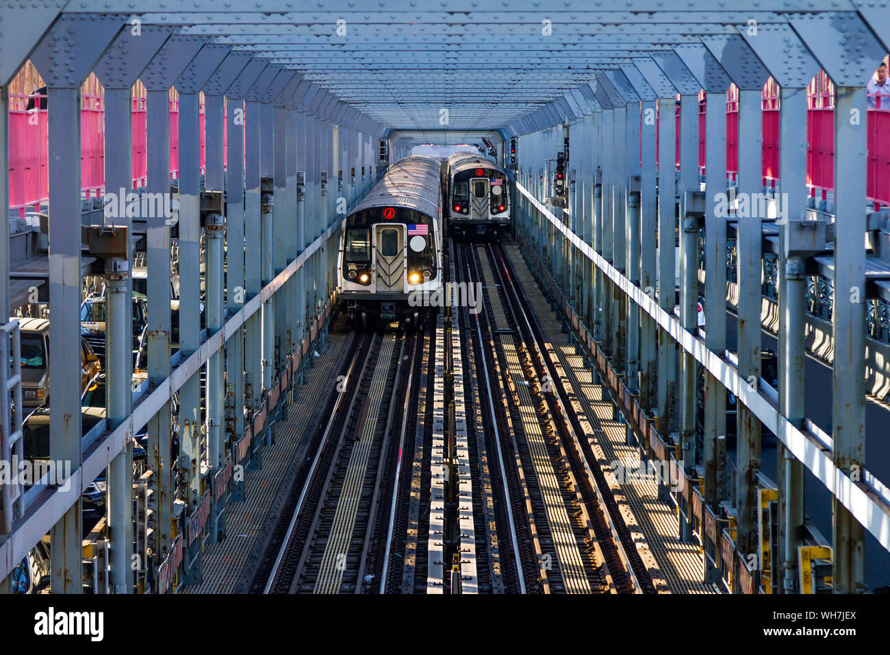 Williamsburg bridge train hi-res stock photography and images - Alamy
