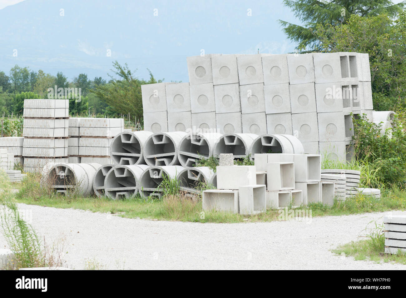 Material for construction hi-res stock photography and images - Alamy