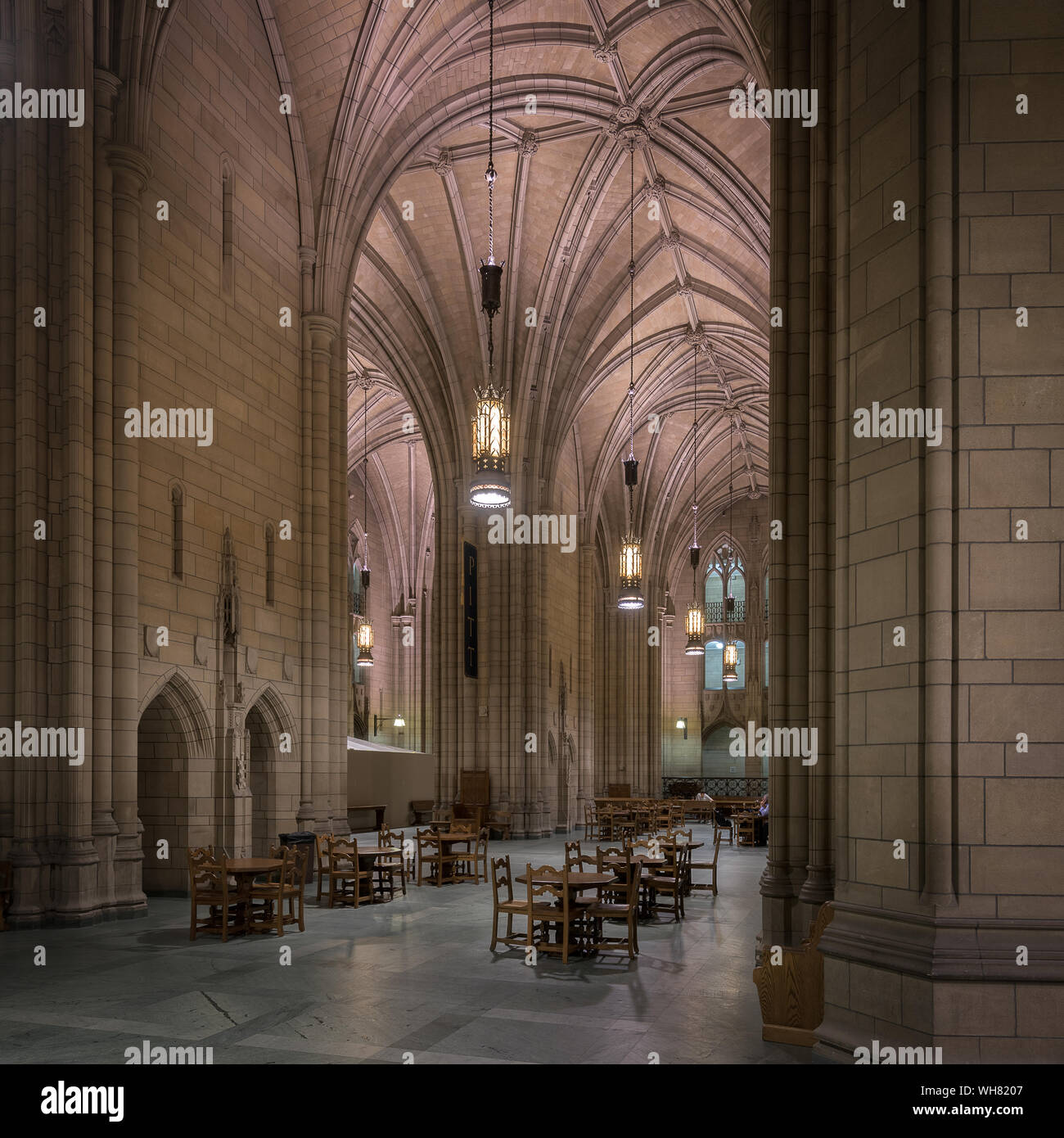 Commons Room in the Cathedral of Learning on the campus of the ...