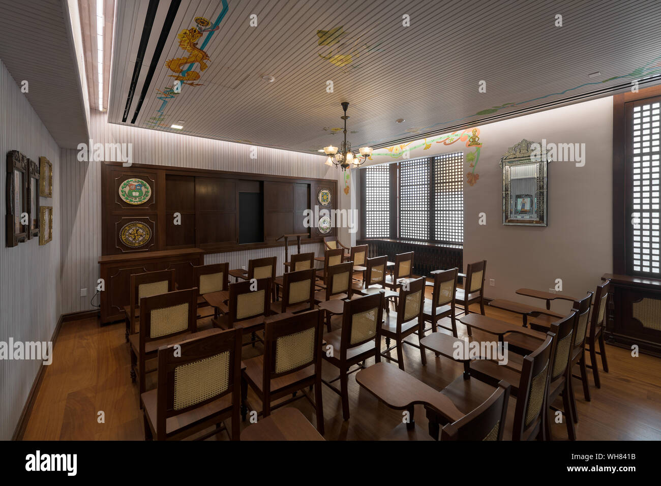 Philippines school classroom hi-res stock photography and images - Alamy