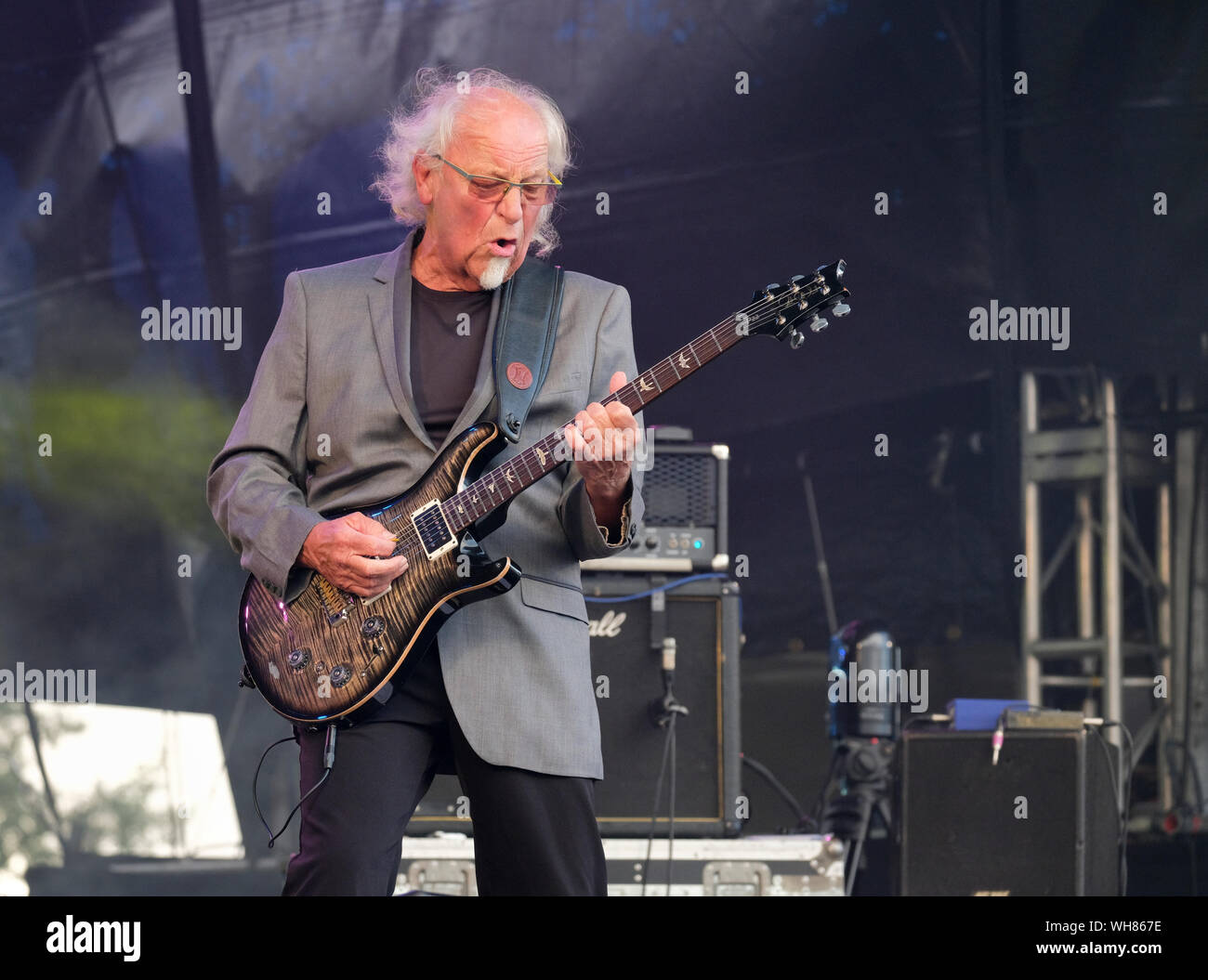 Martin Barre performing at Fairport's Cropredy Convention, Banbury, UK ...