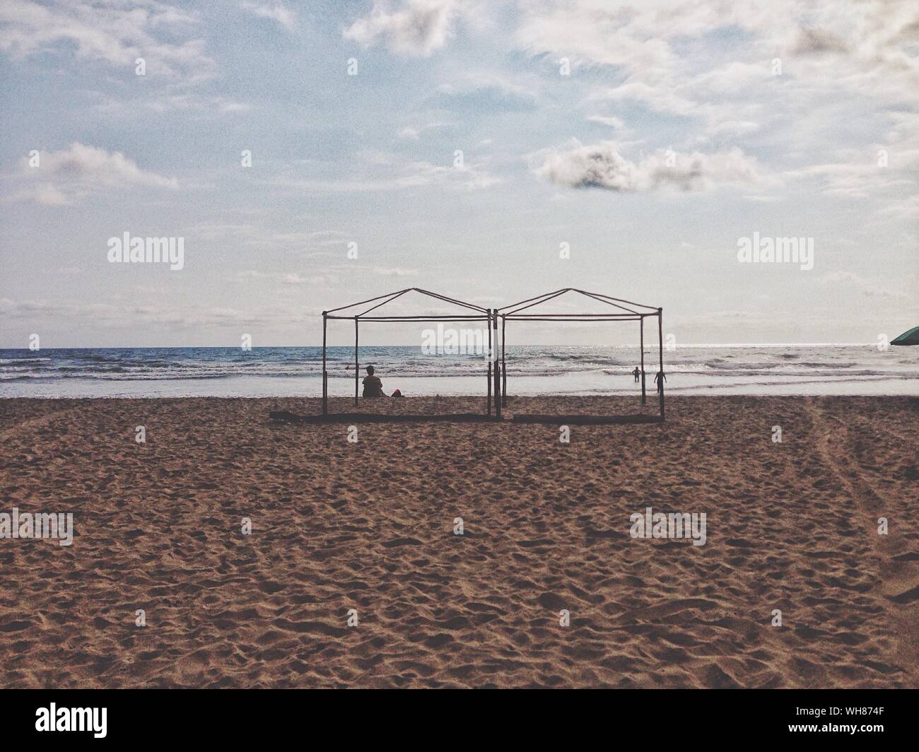 Water structures in the sand hi-res stock photography and images - Alamy