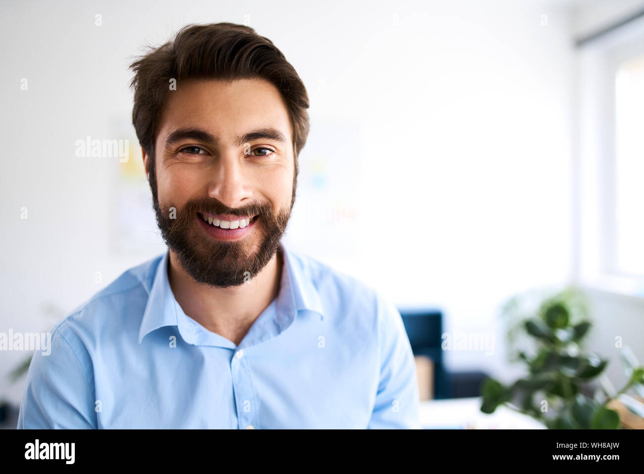 Web camera portrait happy hi-res stock photography and images - Alamy