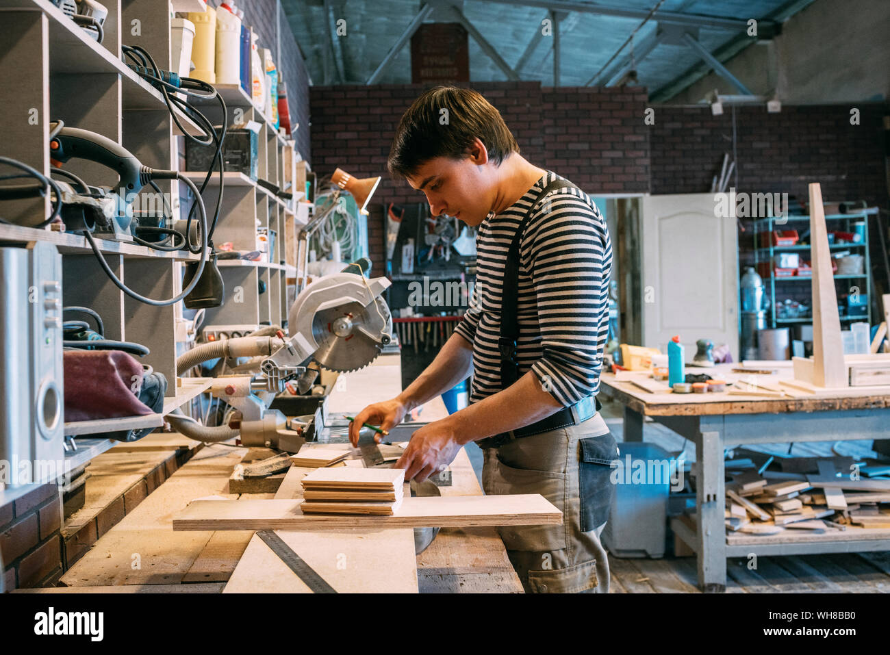 Carpenter at work Stock Photo - Alamy