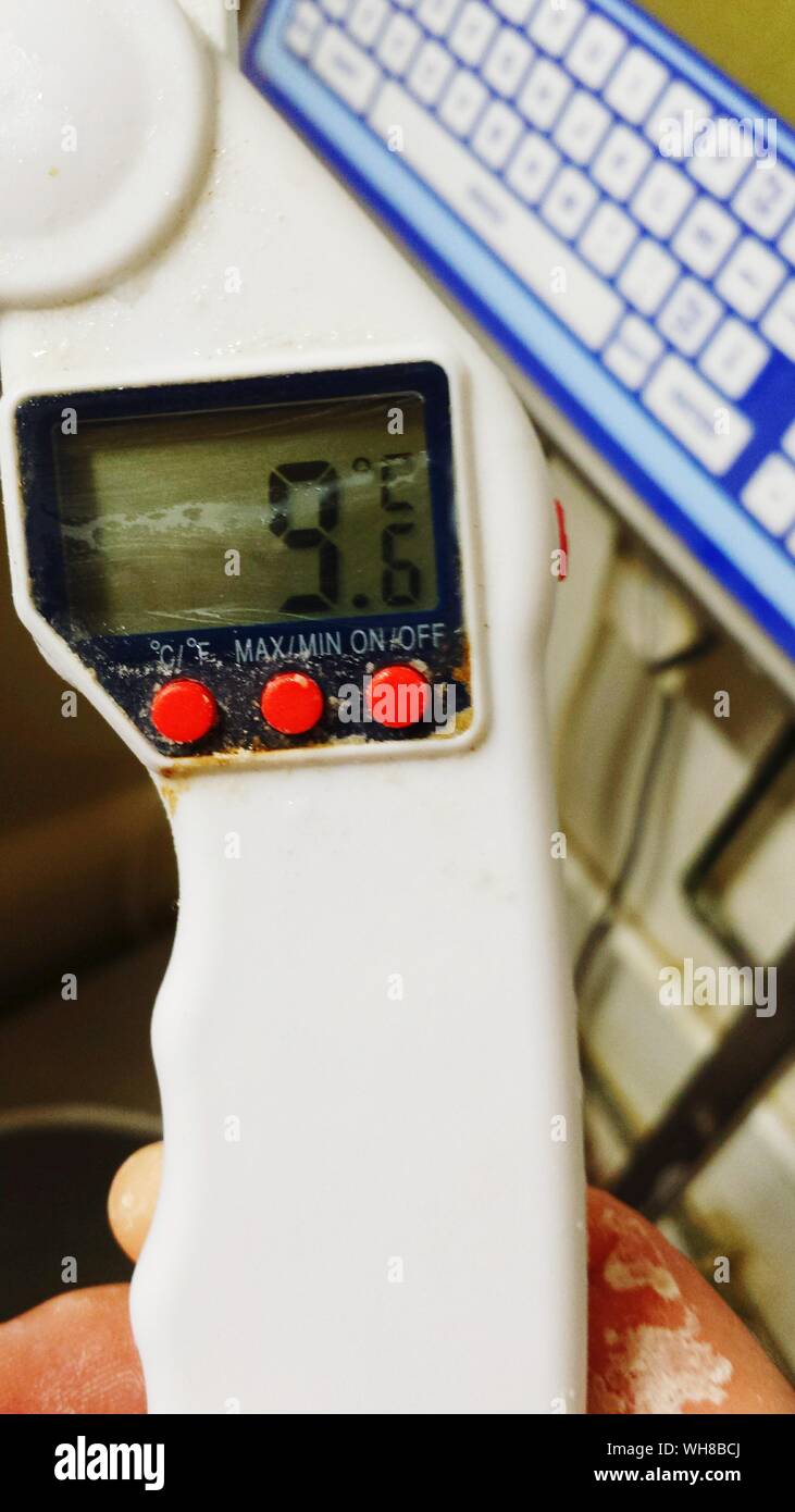 Hand remote air conditioner hi-res stock photography and images - Alamy