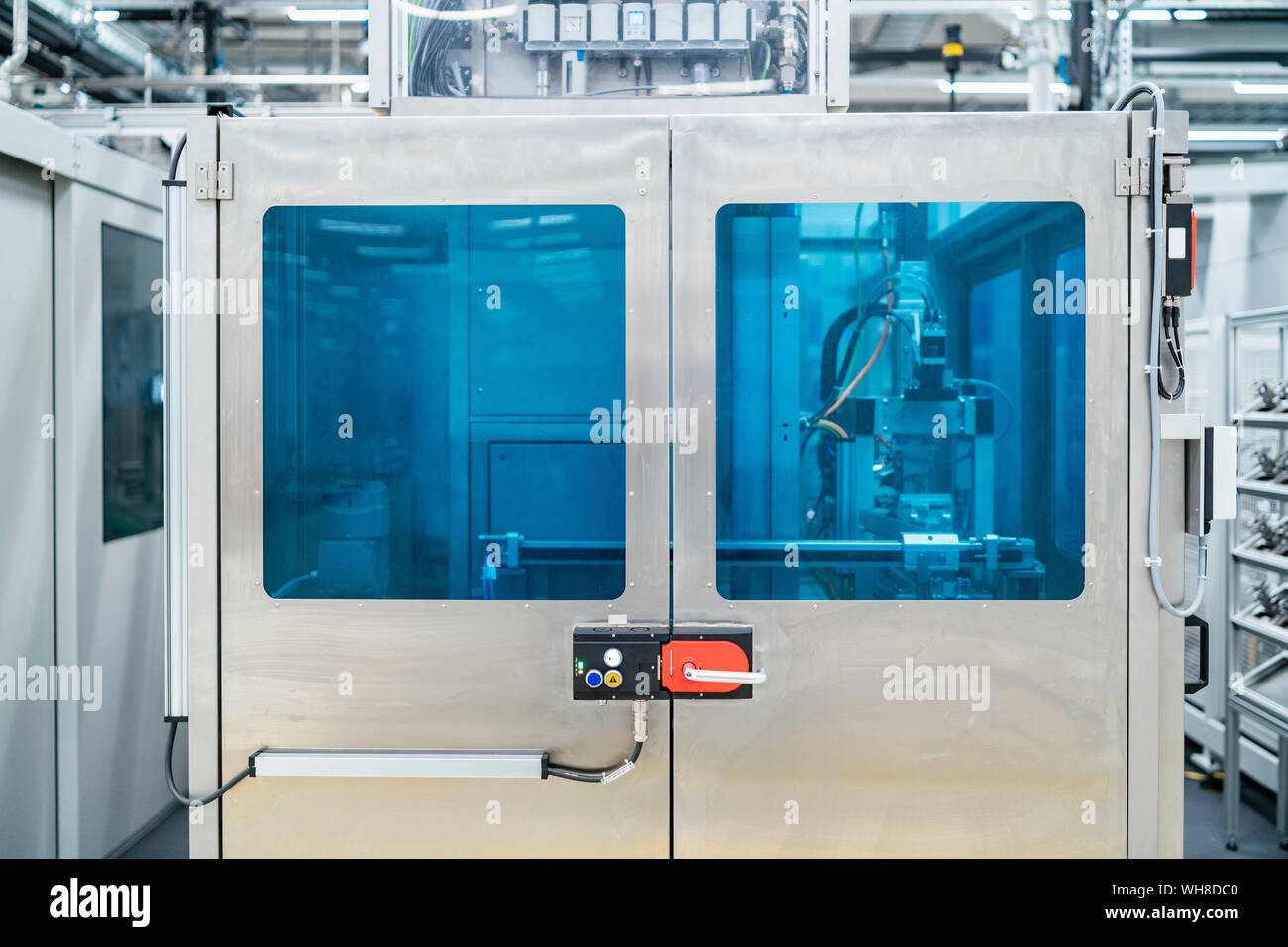 Machinery in a modern factory Stock Photo - Alamy