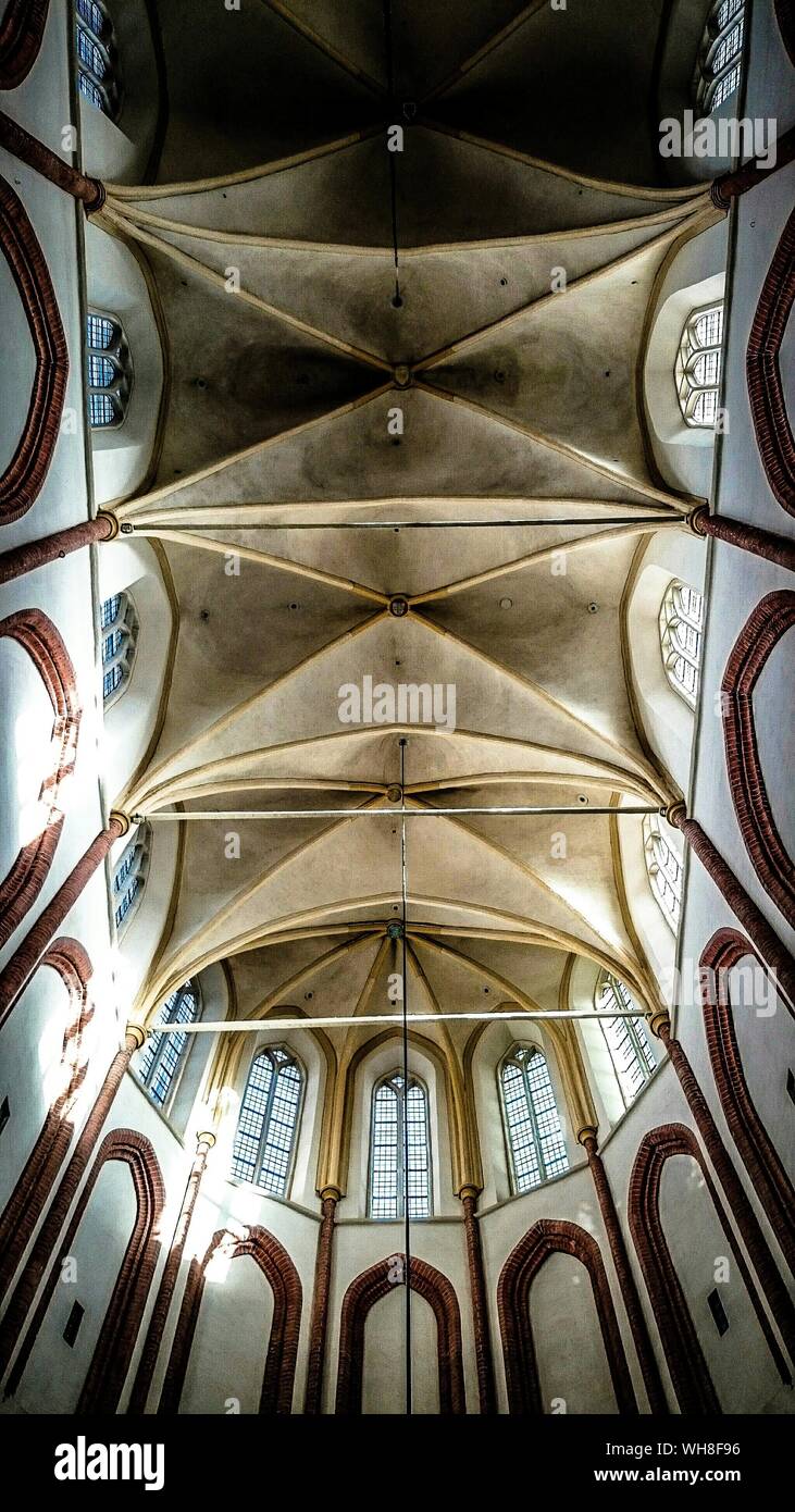 Old church ceiling hi-res stock photography and images - Alamy