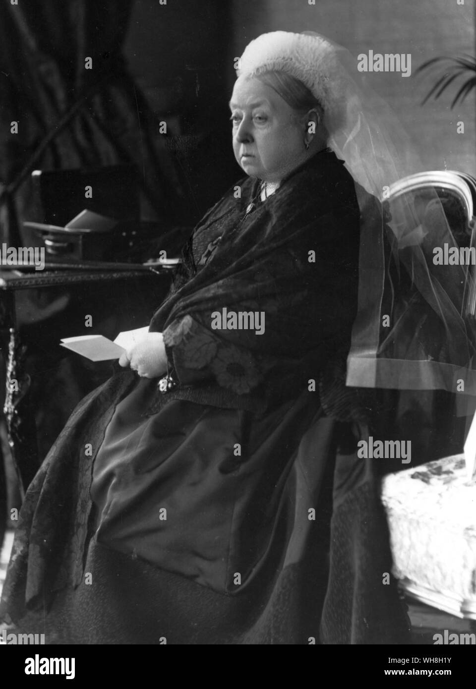 19th century england fashion Black and White Stock Photos & Images - Alamy