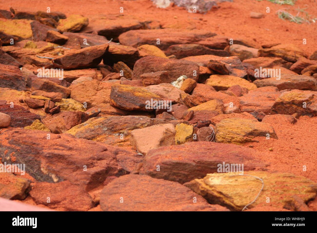 Red desert rocks hi-res stock photography and images - Alamy