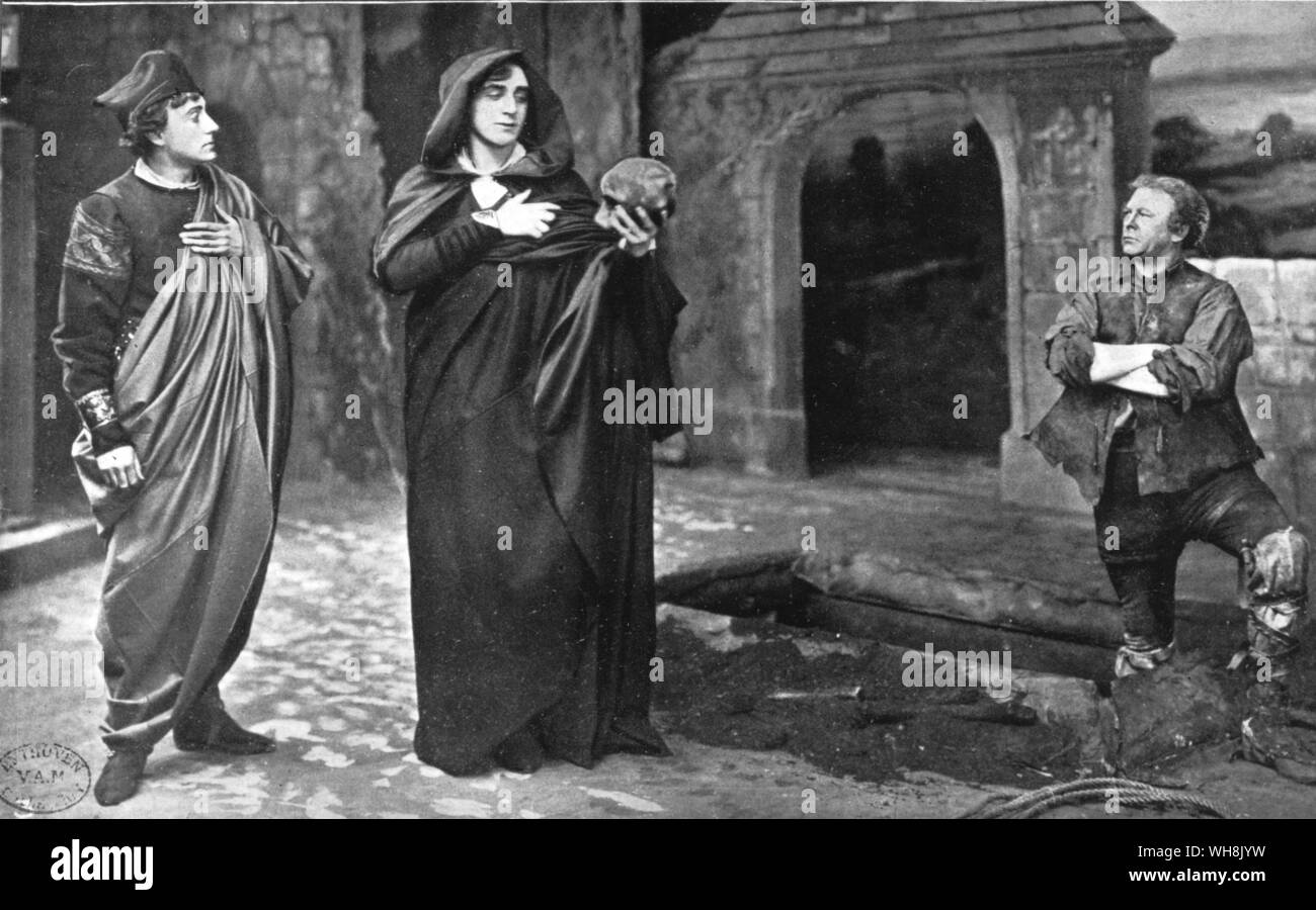 Matheson Lang as Hamlet Lyceum 1909 Stock Photo - Alamy