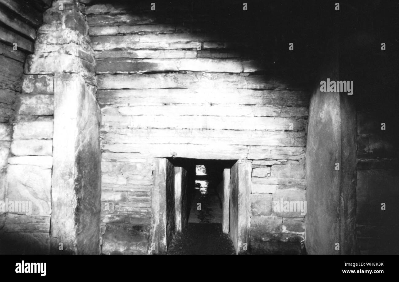 Maes howe tomb hi-res stock photography and images - Alamy