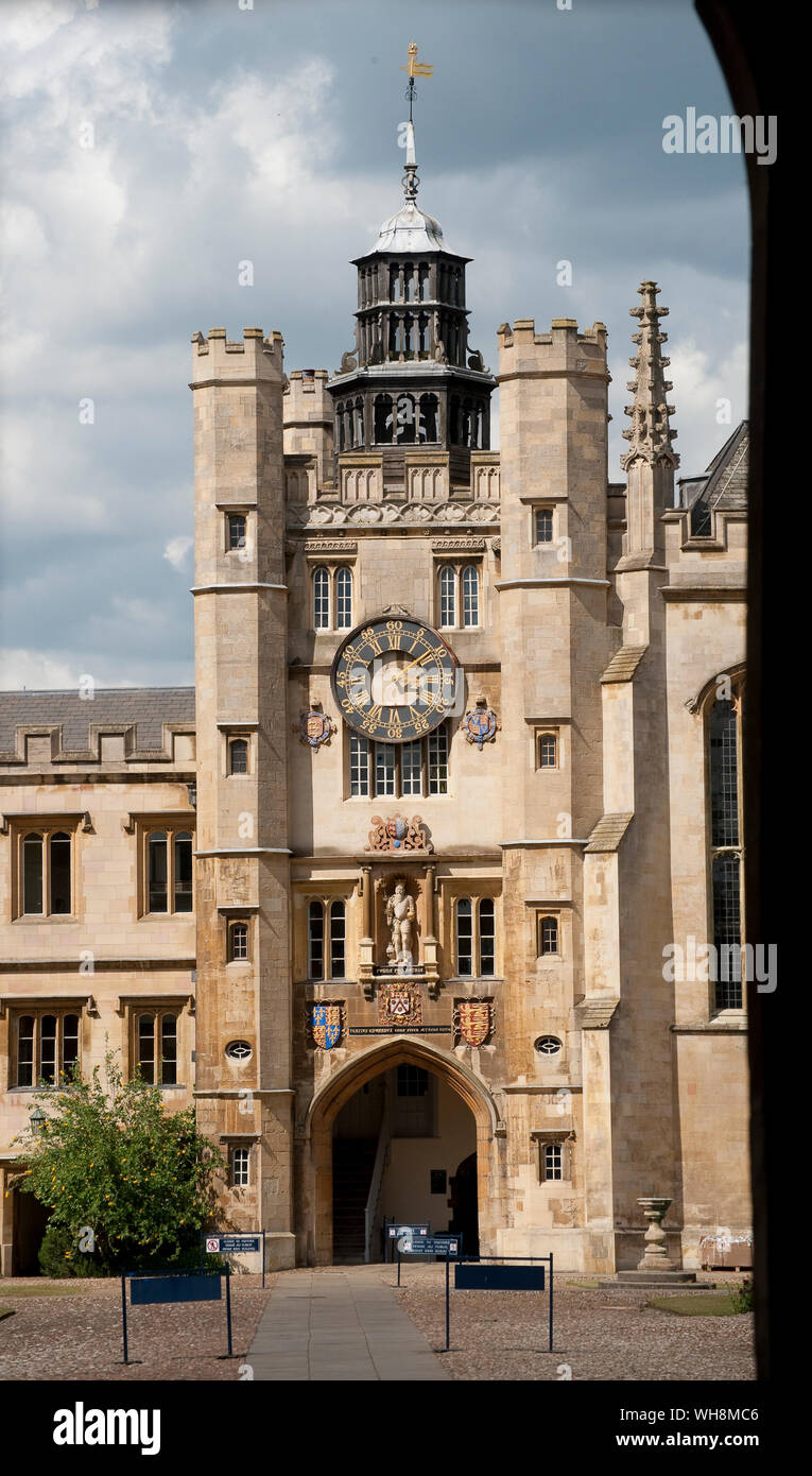 Kings college cambridge entrance gate hi-res stock photography and ...