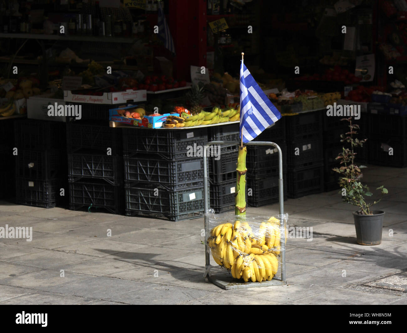 Greek food stall hi-res stock photography and images - Alamy