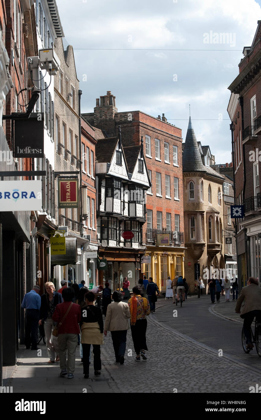 Shops in Trinity Street, Cambridge, England Stock Photo - Alamy
