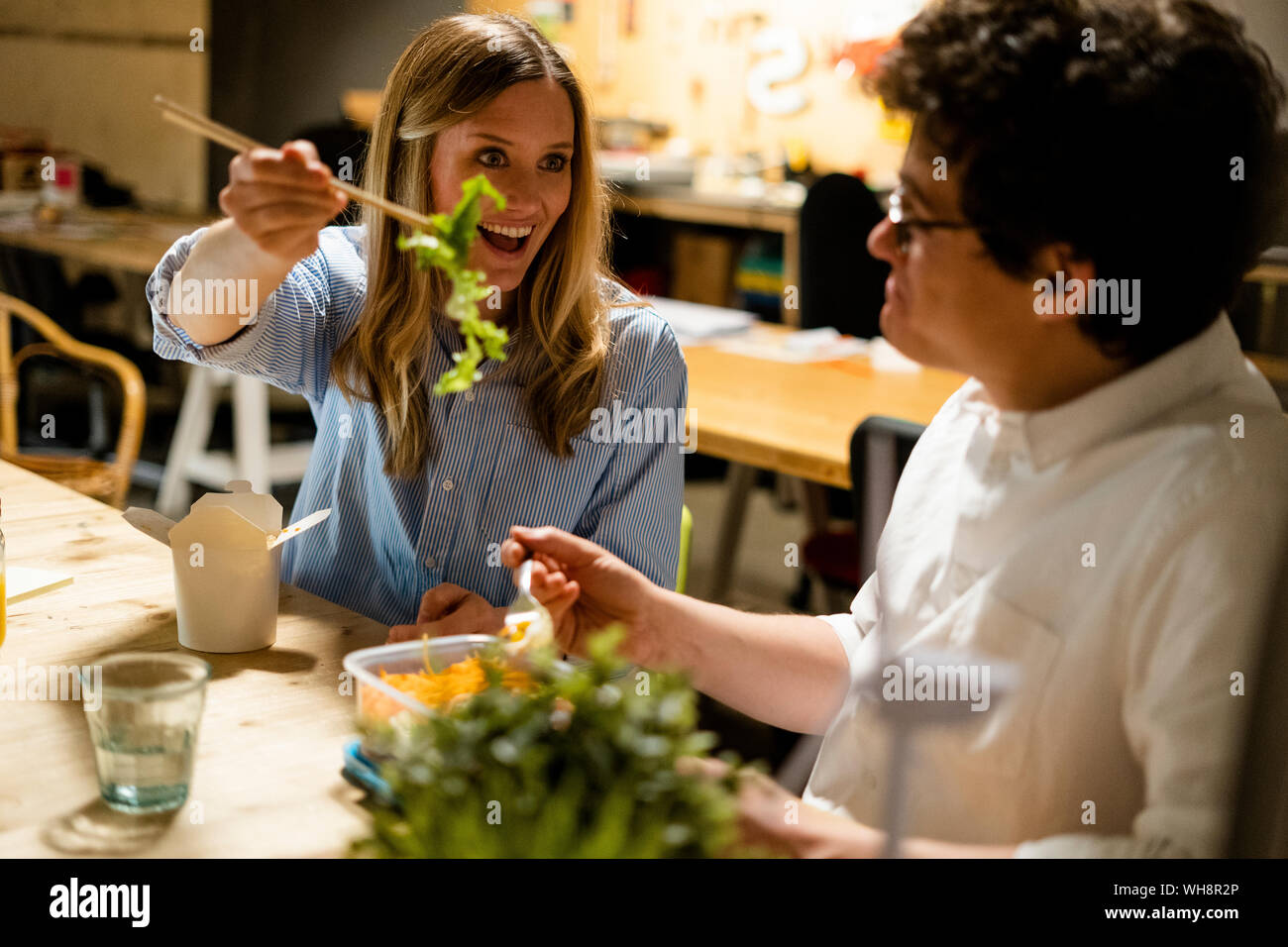 Sharing lunch meals hi-res stock photography and images - Alamy