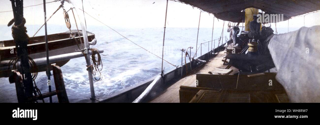 Nada boat hi-res stock photography and images - Alamy