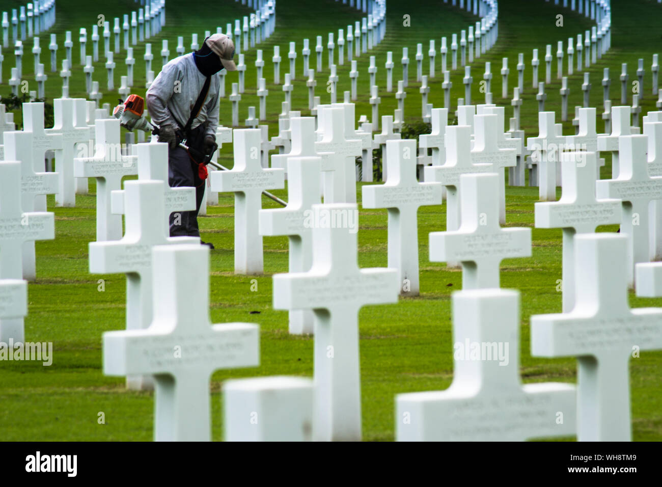 Grave cleaning hi-res stock photography and images - Alamy