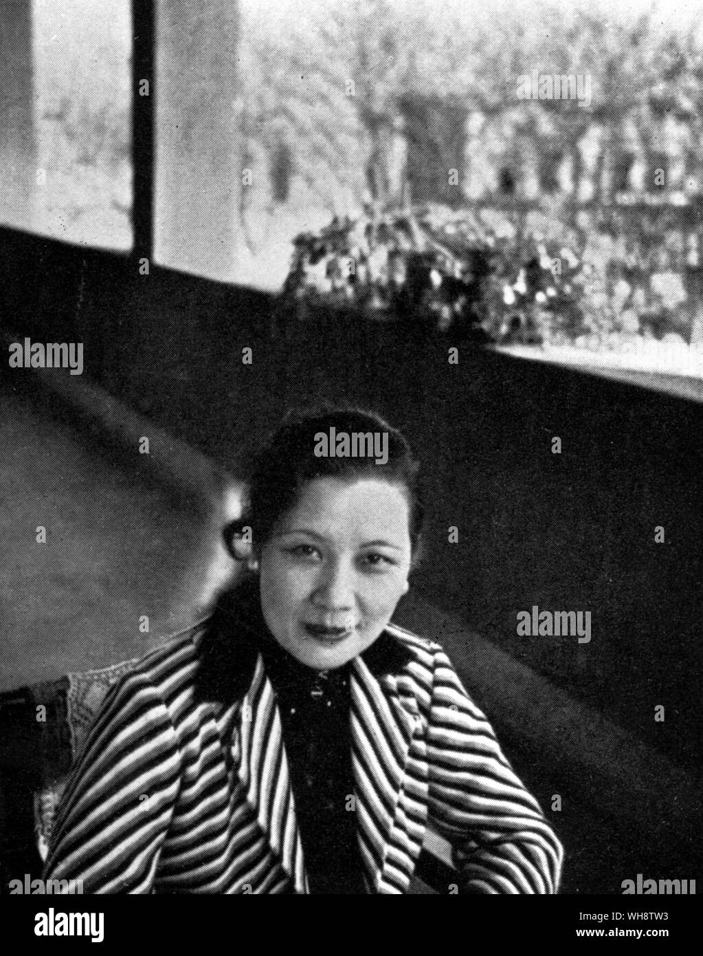 Madame chiang kai shek hi-res stock photography and images - Alamy