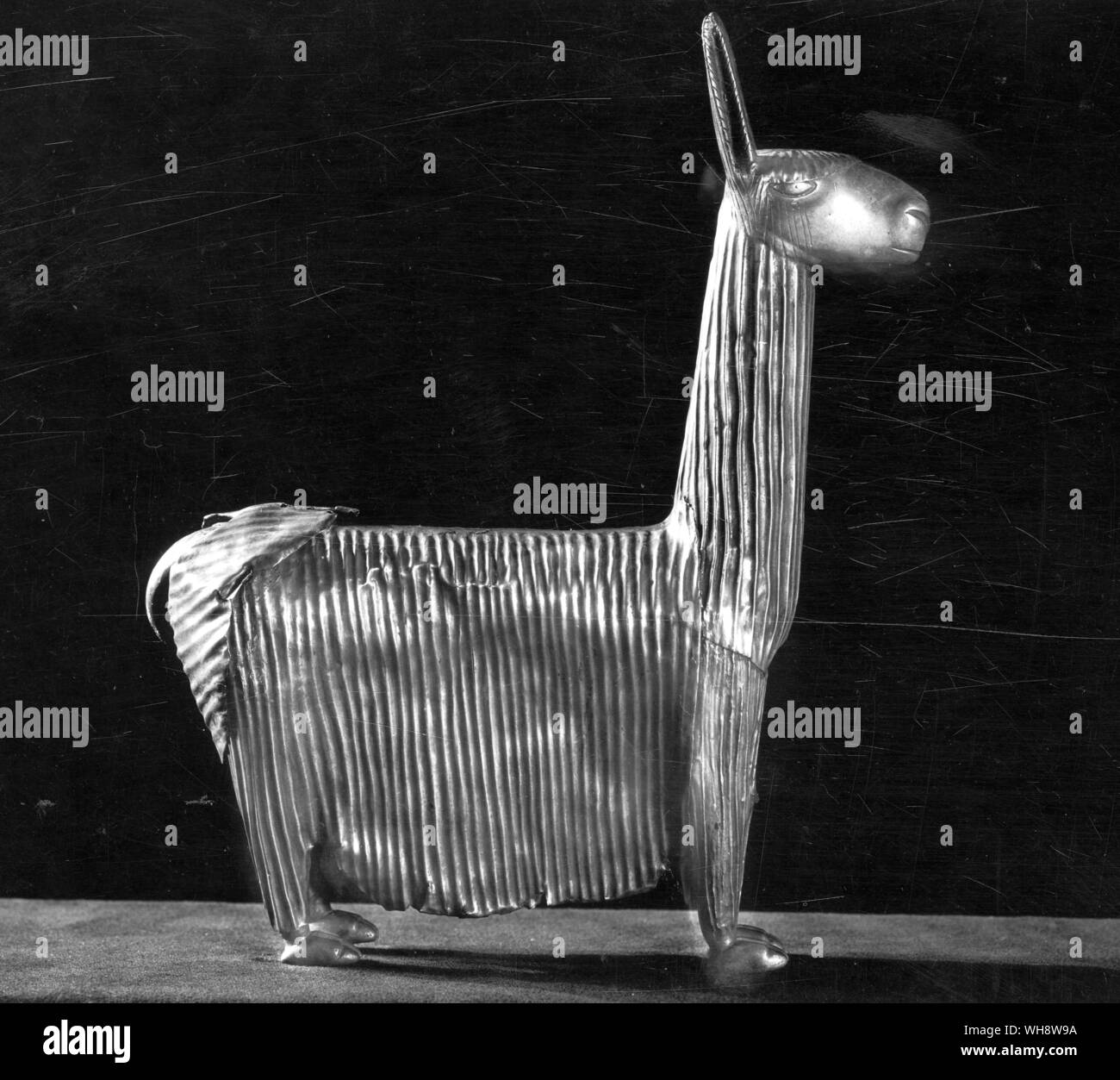 Peruvian ornament of precious metal - silver alpaca Stock Photo - Alamy