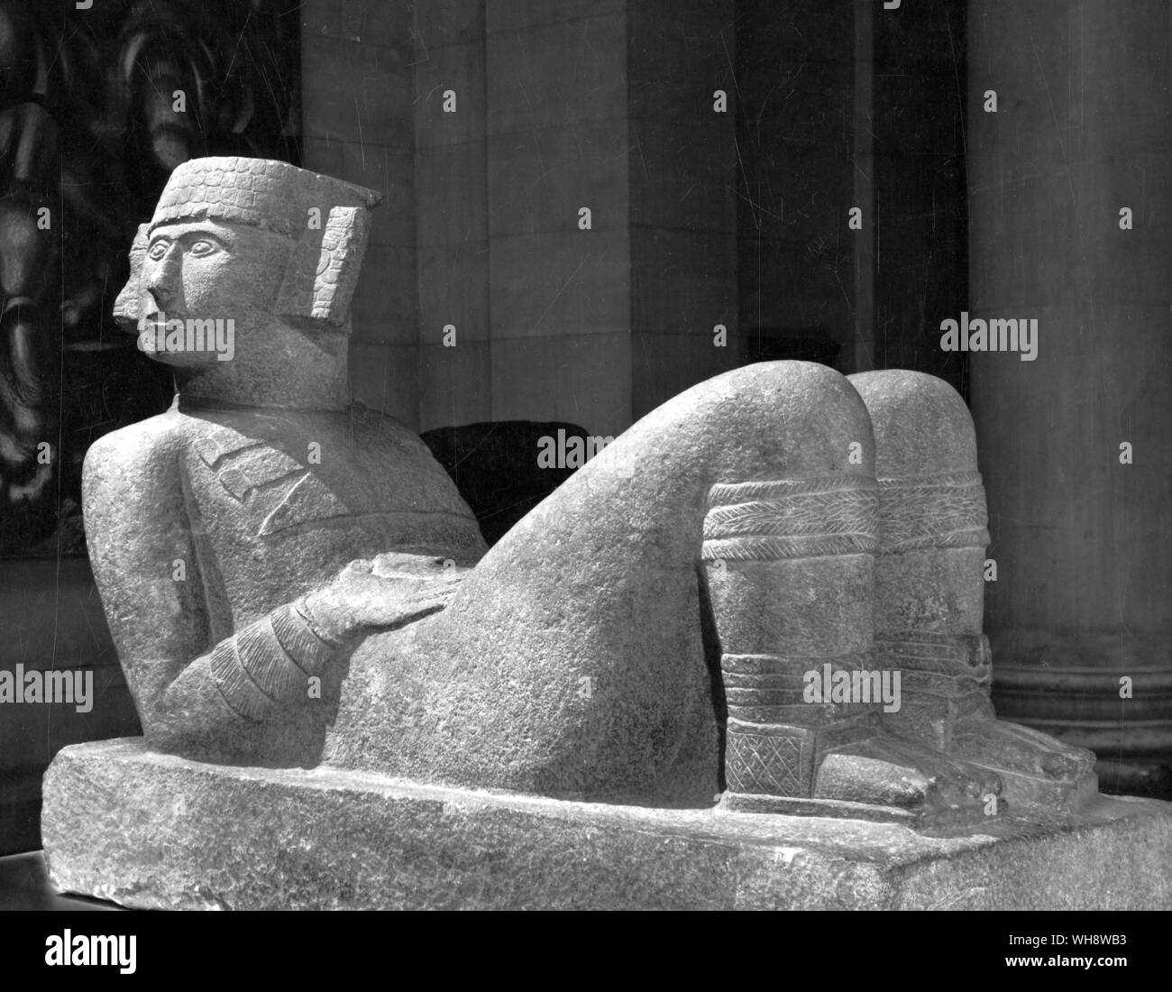 Chac mool hi-res stock photography and images - Alamy