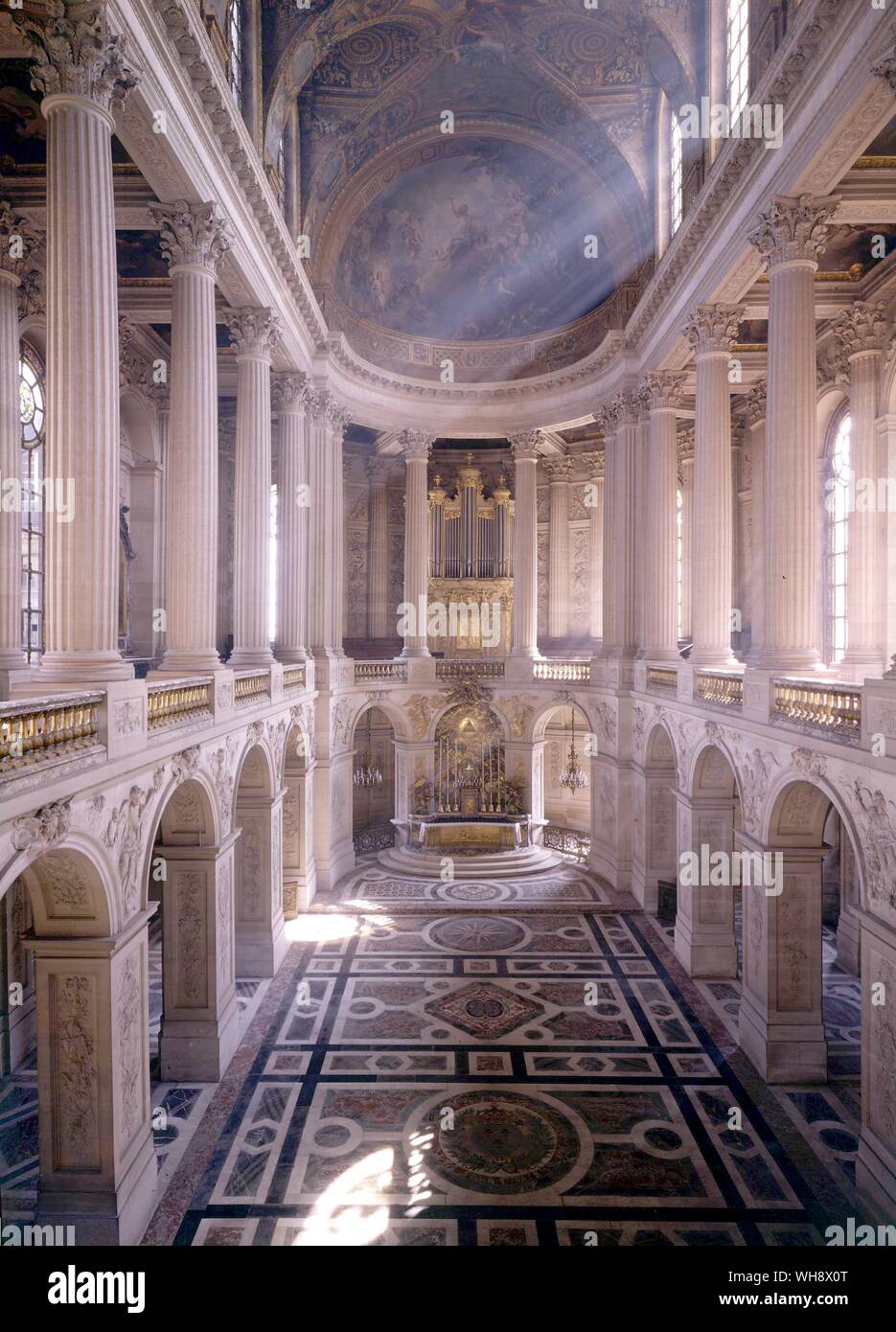 Louis xiv chapel versailles hi-res stock photography and images - Alamy