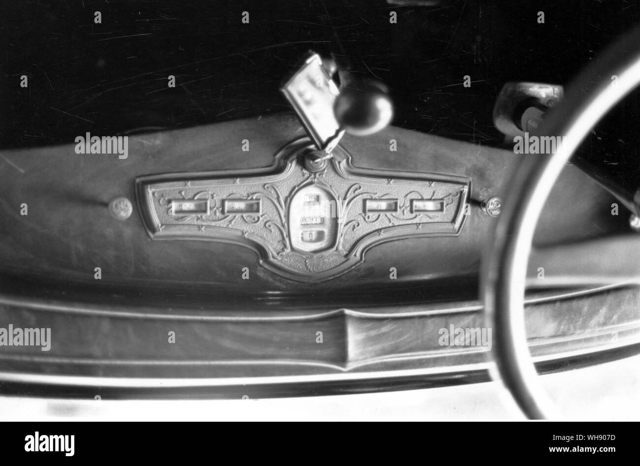 Hupmobile New Century, dashboard Stock Photo - Alamy