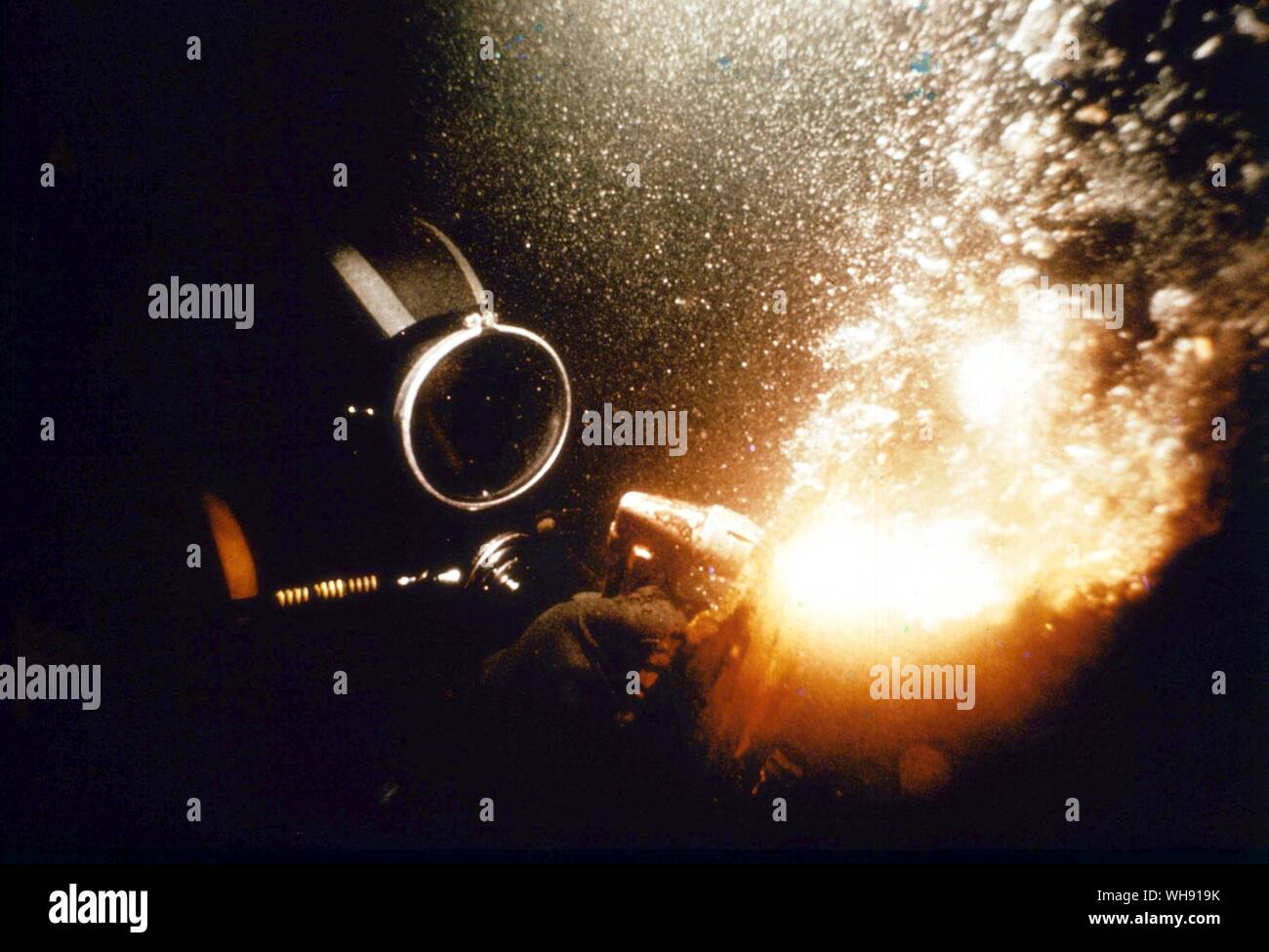 Arcing hi-res stock photography and images - Alamy